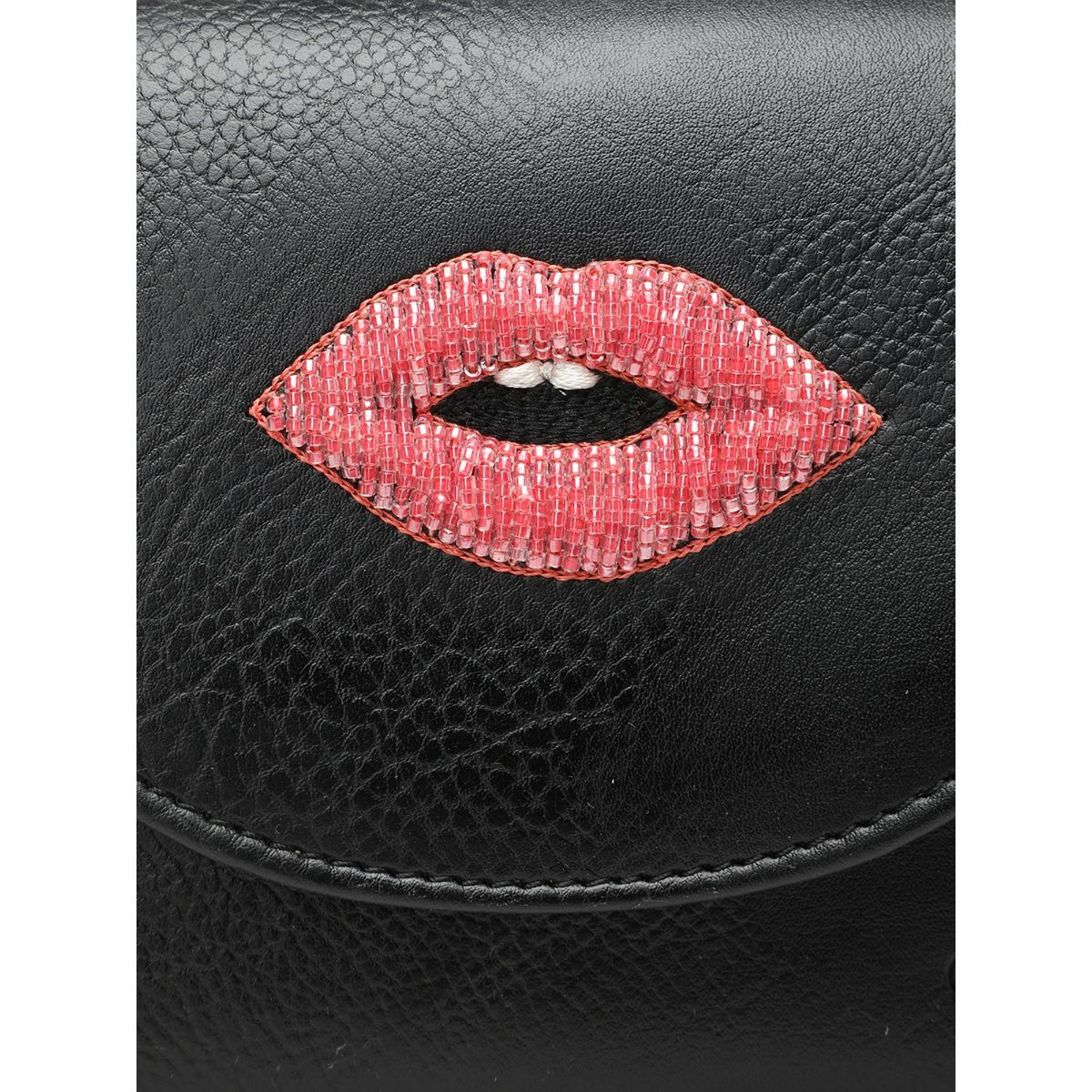 Buy Clotche That Black Pout Sling Bag Online