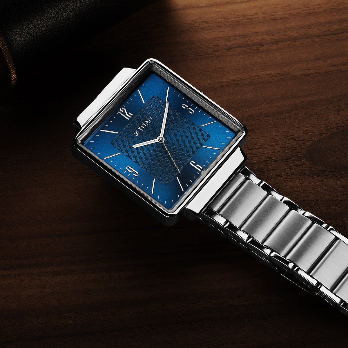 Buy Titan Gents Karishma Blue Dial Analog Watch for Men 10005Sm01 Online