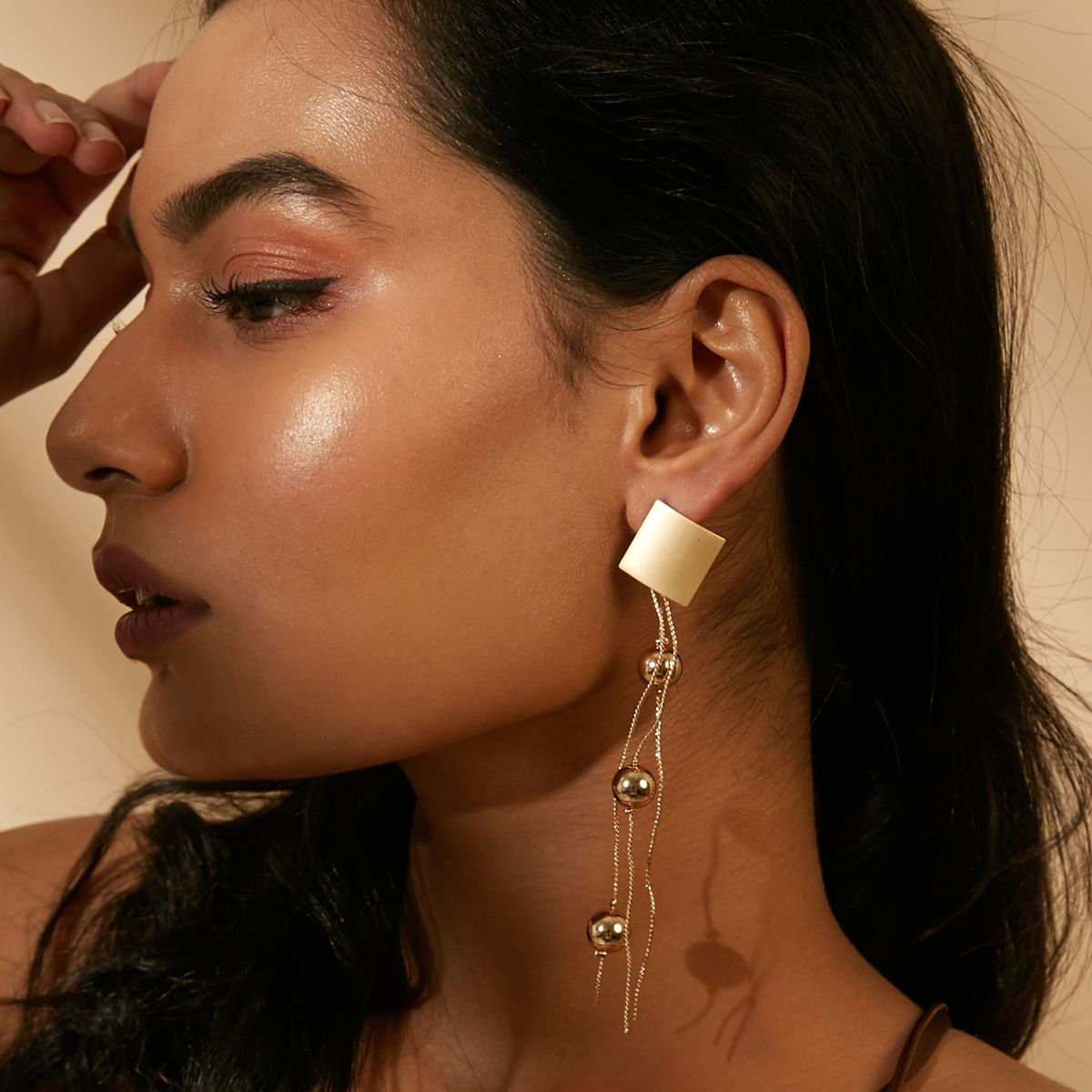 Buy Pipa Bella by Nykaa Fashion Gold Diamond Thread Drop Earrings Online