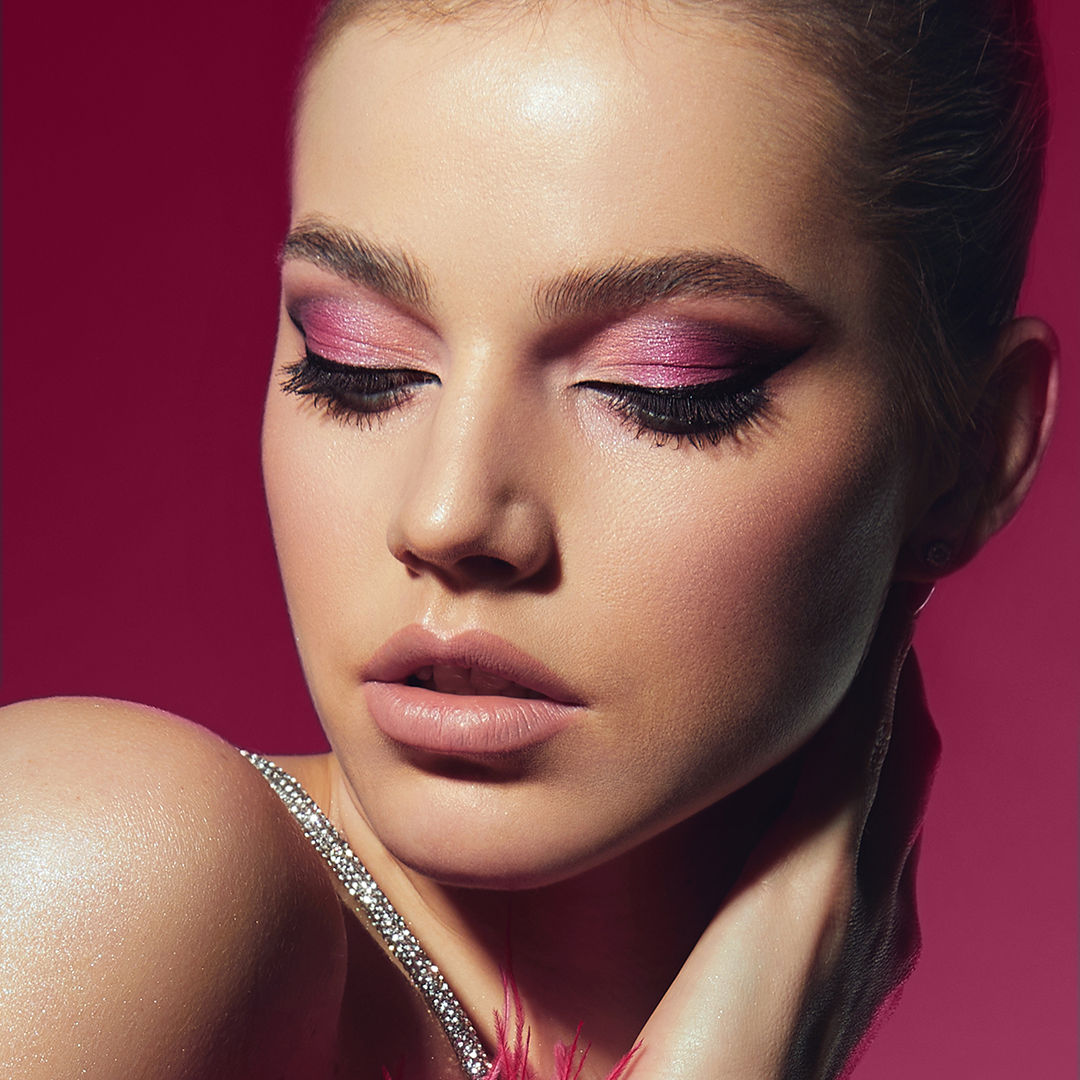 Buy Makeup Revolution Peachy Promise Set Online