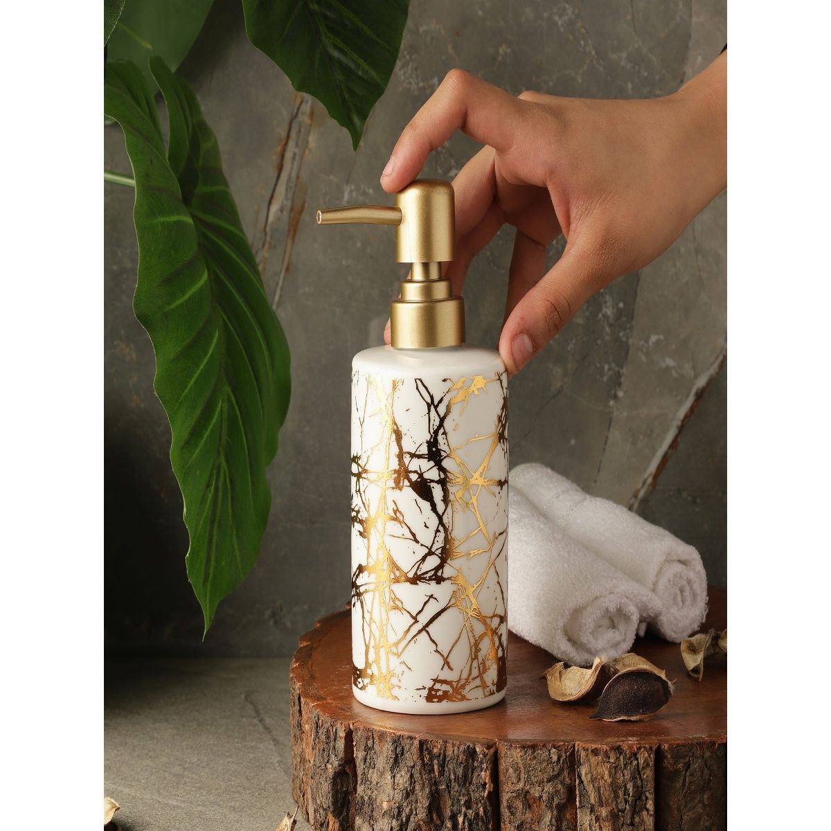 Buy The Decor Mart White Spider Web Ceramic Soap Dispenser Online