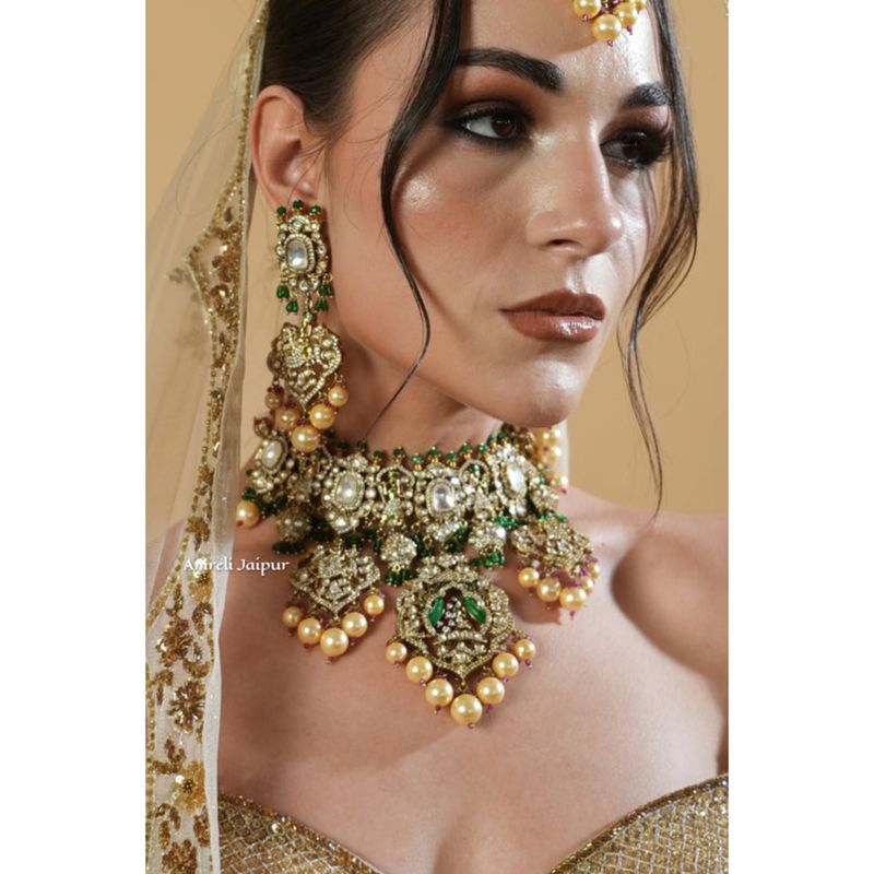 Buy Amreli Jaipur Faaria Polki Choker Set Online