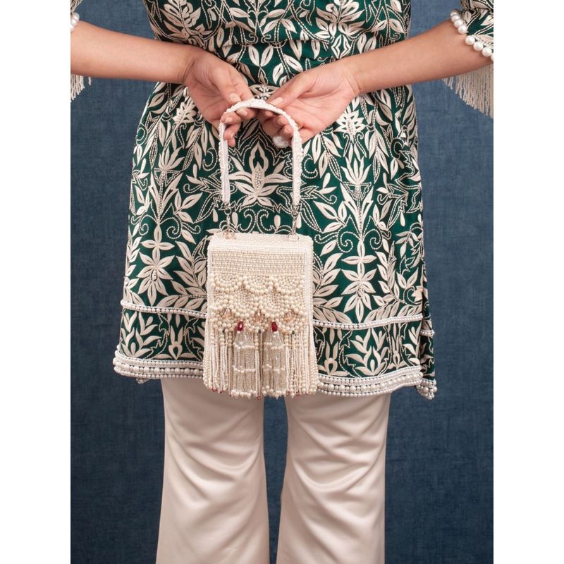 Buy FOREVER NOOR Roop Box Bag Online