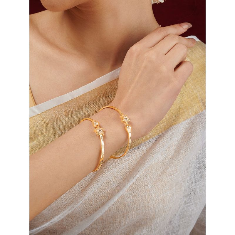 Buy Teejh Ellana White Bracelet Online