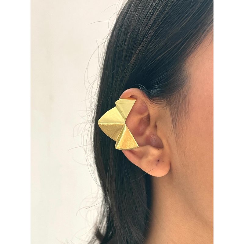 Buy ISHKAARA Gold Sculptural Fold Ear Cuffs Online