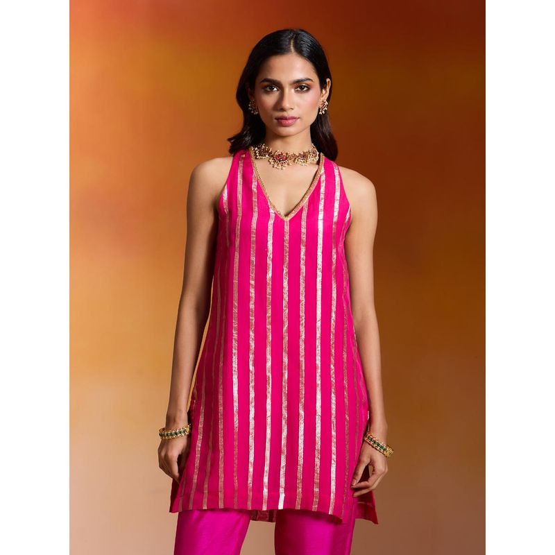 Buy Gajra Gang Taash Panache Fuchsia Organza Lurex Embellished Incut ...