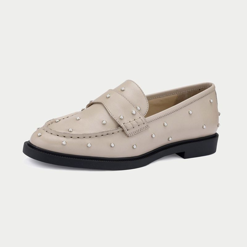 Buy Oroh Off White Low Top Pair Of Loafers Online