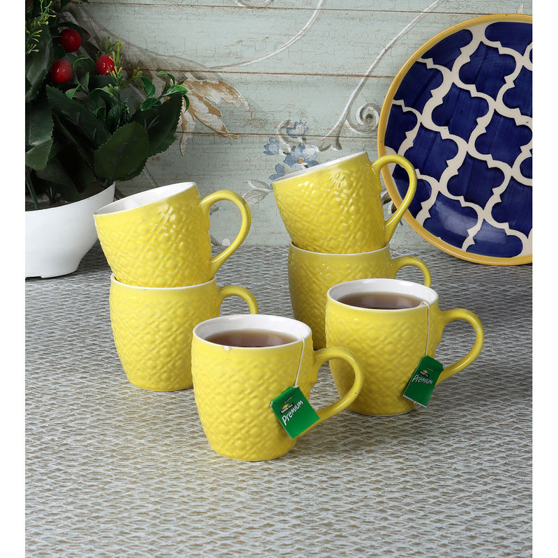 Buy CDI Yellow Coloured Checked Tea Coffee Cups Set 7With Wooden Tray ...
