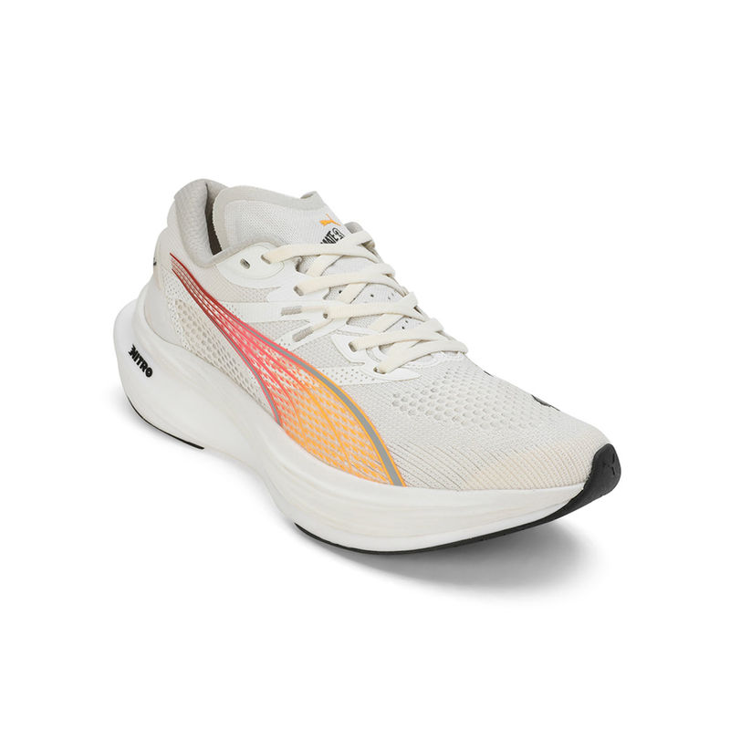 Buy Puma Deviate NITRO 3 Men Grey Running Shoes Online