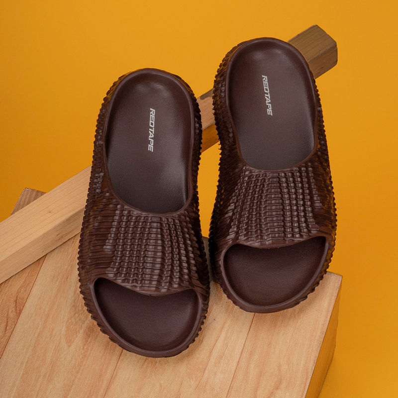 Buy Red Tape Women Textured Wine Sliders Online