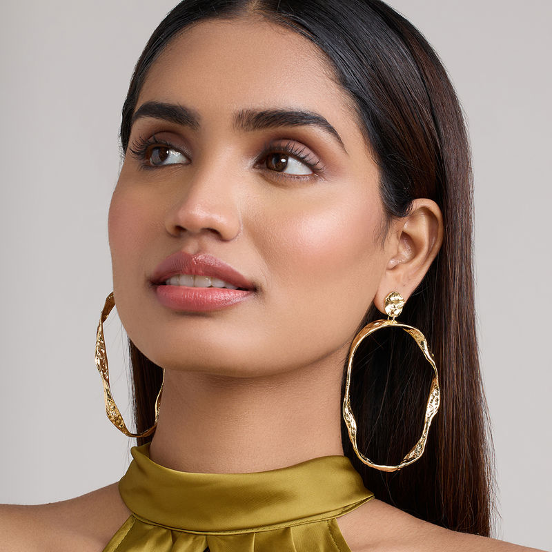 Buy Pipa Bella by Nykaa Fashion Gold Beaten Metal Circular Statement ...