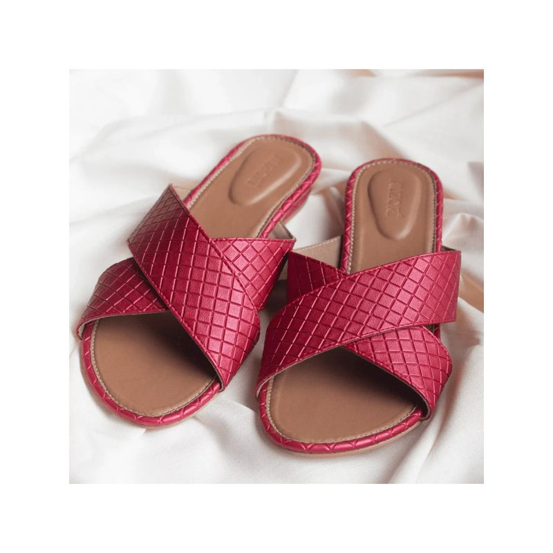 Buy AUZORI Women ADVENTUROUS Red Criss-Cross Open Toe Sandals - Red Online