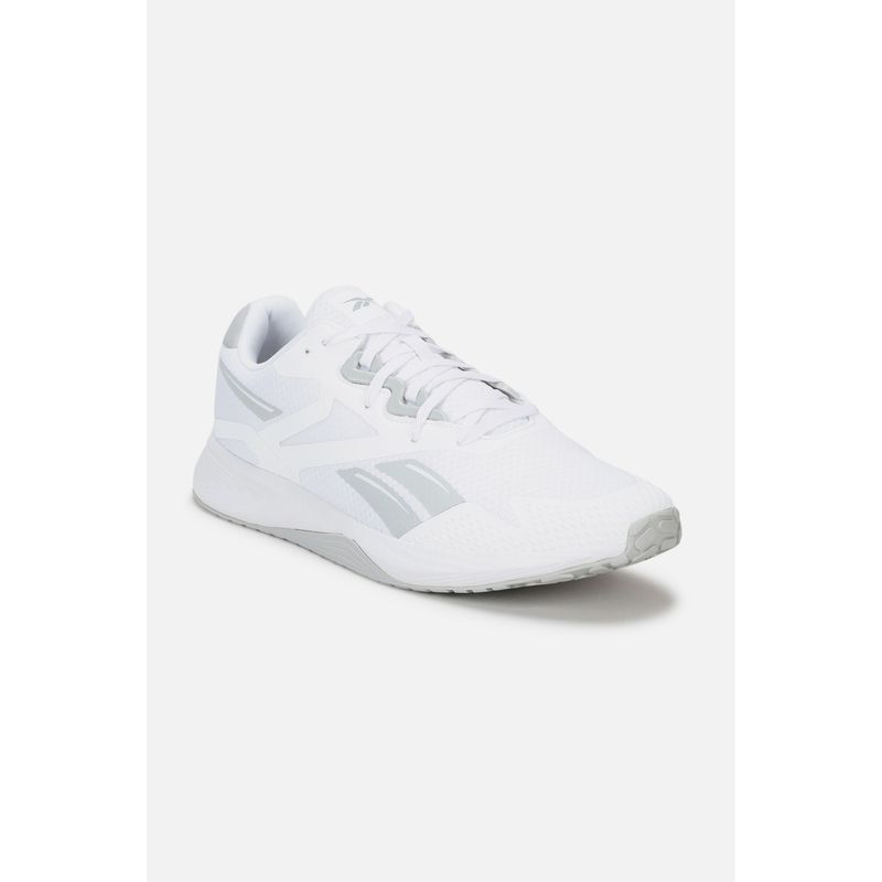 Buy Reebok JET BLAST MAGNUS RUN M - Men White Running Shoes Online