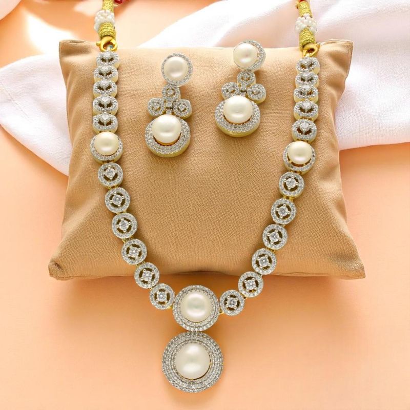 Buy Sri Jagdamba Pearls Whirling Glory White Pearl Necklace Set Online