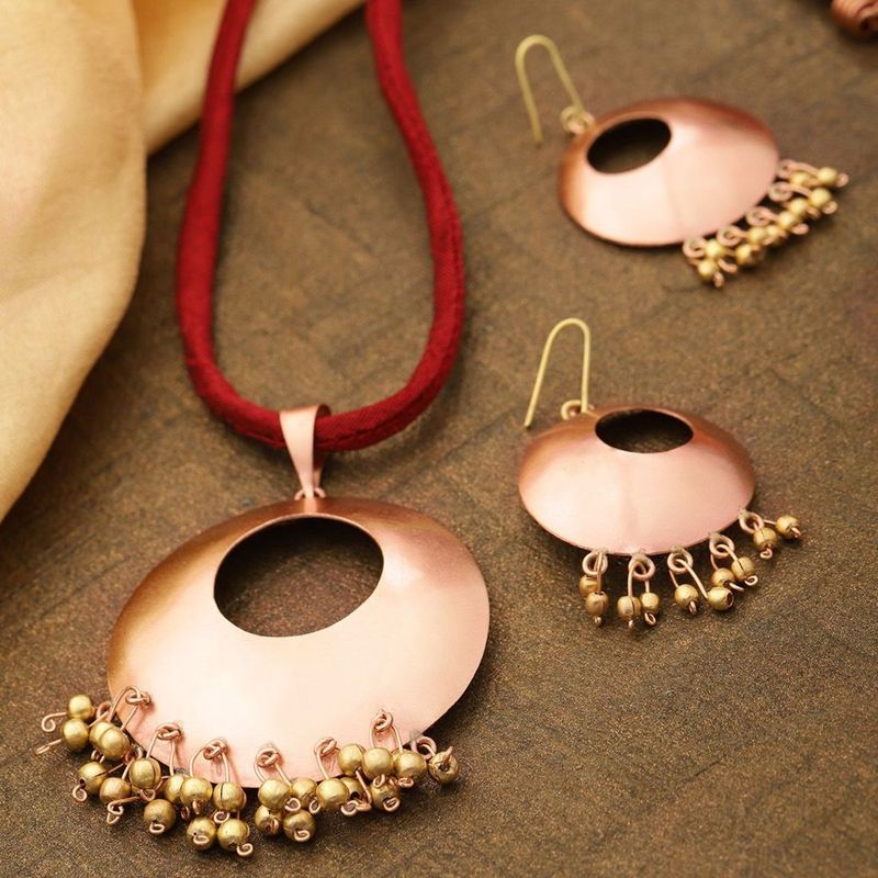 Buy PRITA Rose Gold-Toned Copper-Plated Handcrafted Pendant With Chain ...