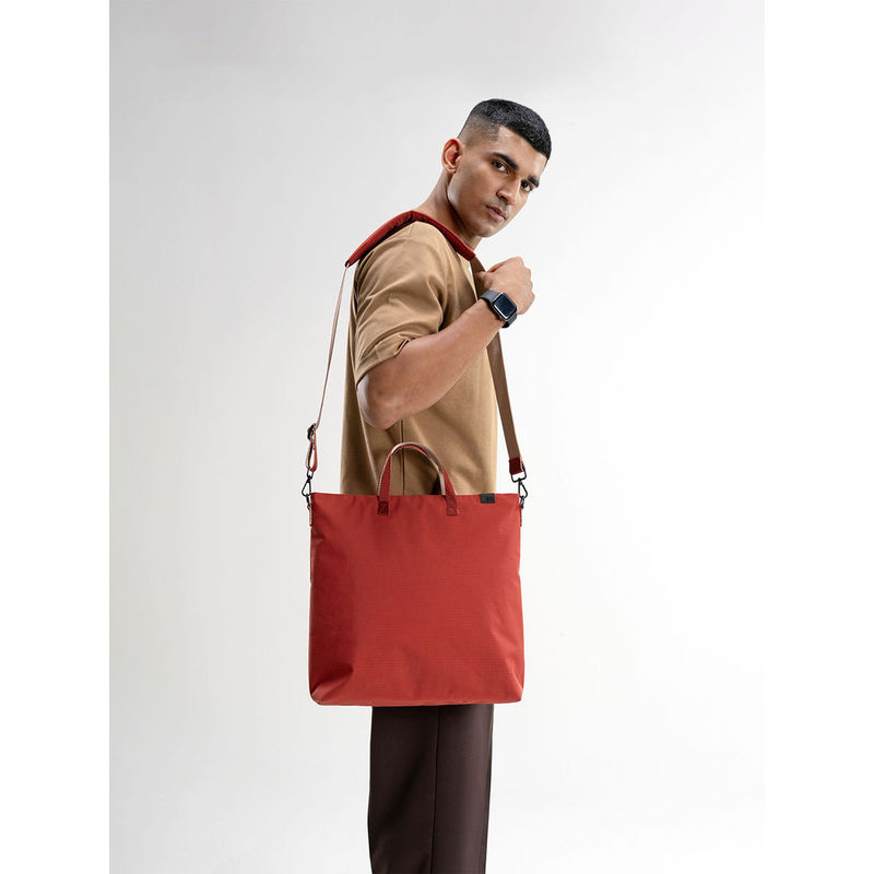 Buy DailyObjects Unisex Solid Pivot Top Handle Messenger Bag With ...