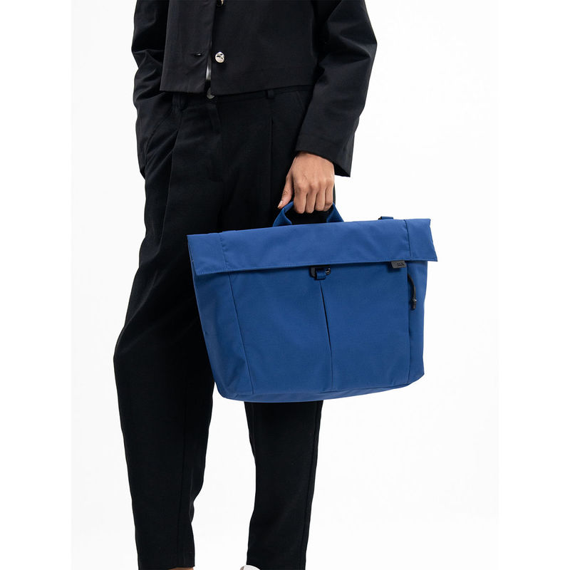 Buy DailyObjects Unisex Solid Pivot Messenger Bag With Detachable Strap ...