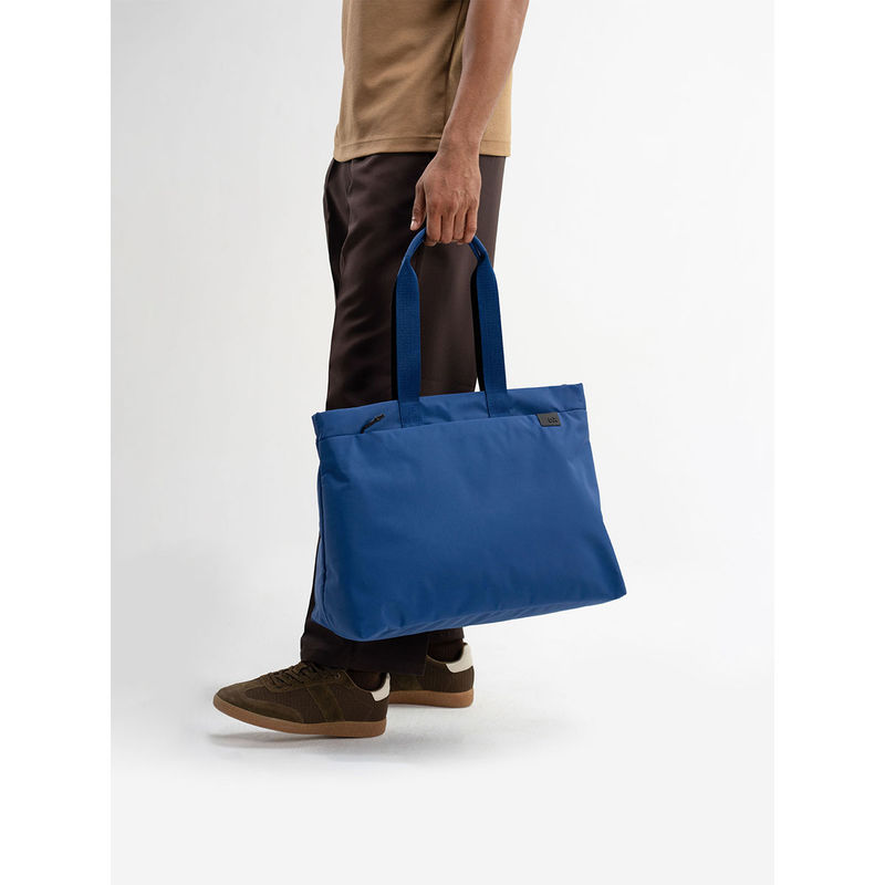 Buy DailyObjects Unisex Solid Pivot Weekender Duffle Bag With ...