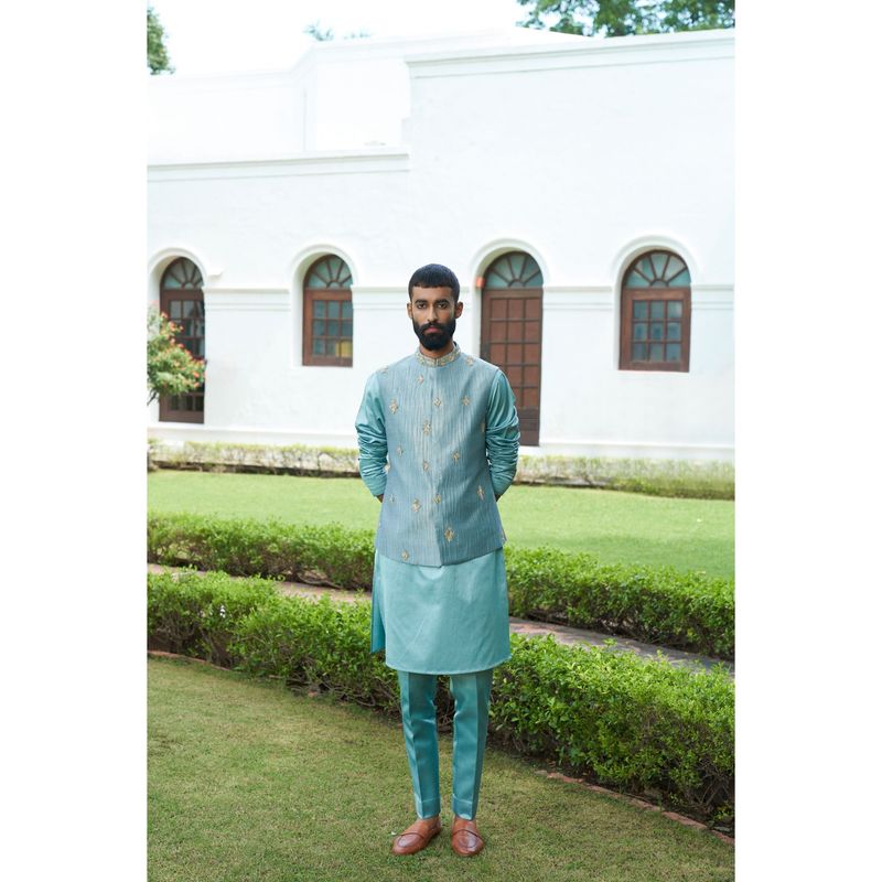 Buy CONTRAST BY PARTH Aqua Crushed Jacket with Kurta & Pant (Set of 3 ...