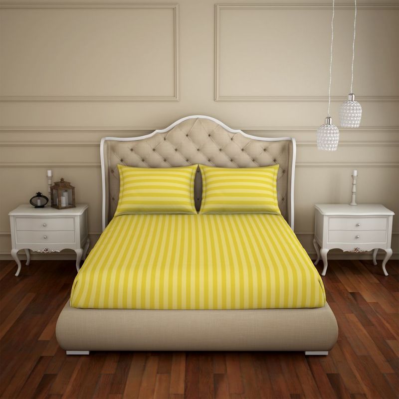 Spaces SKYRISE King Bed sheets 210 TC: Buy Spaces SKYRISE King Bed sheets 210 TC Online at Best ...