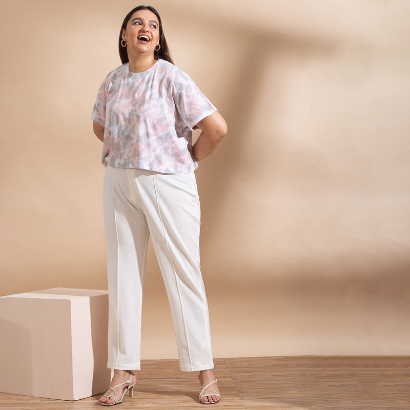 Buy Twenty Dresses By Nykaa Fashion Curve Be Queen Of Own World Tee Online