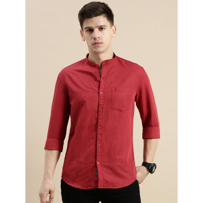 Buy SHOWOFF Men Long Sleeves Mandarin Collar Maroon Solid Slim Fit ...