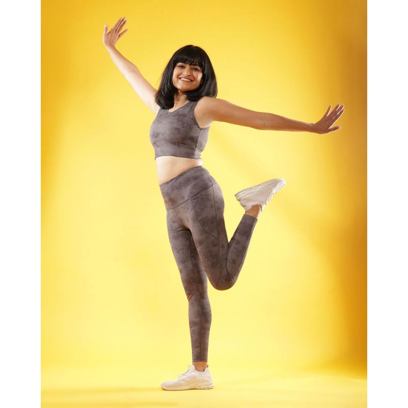 Buy Bliss Club Women Grey Active Tie-Dye Leggings with Two Side Pockets ...