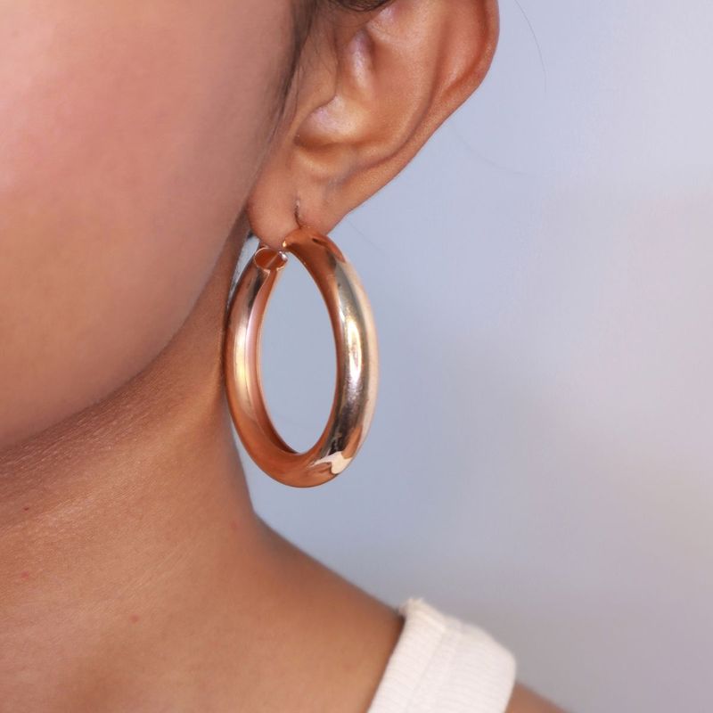 Buy Pipa Bella by Nykaa Fashion Medium Sized Gold Hoop Earrings Online