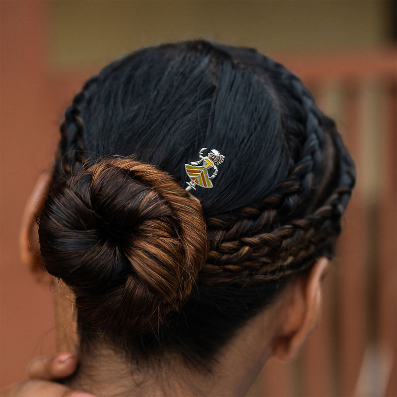 Buy Shaya by CaratLane Nartaki Bun Stick in Oxidised 925 Silver Online