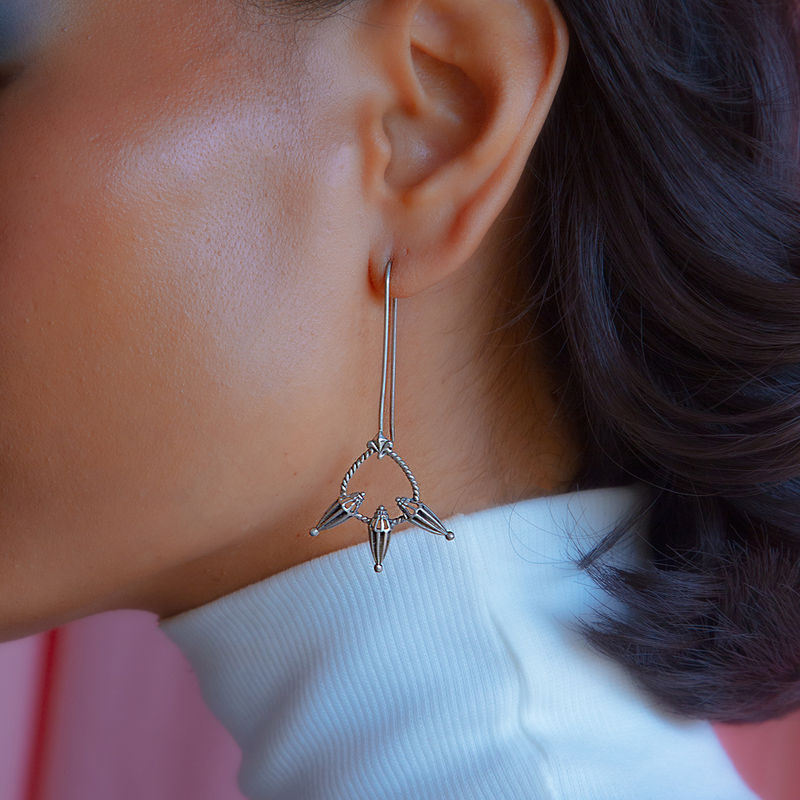 Buy Shaya by CaratLane Champakali Inspired Wire Earrings Online