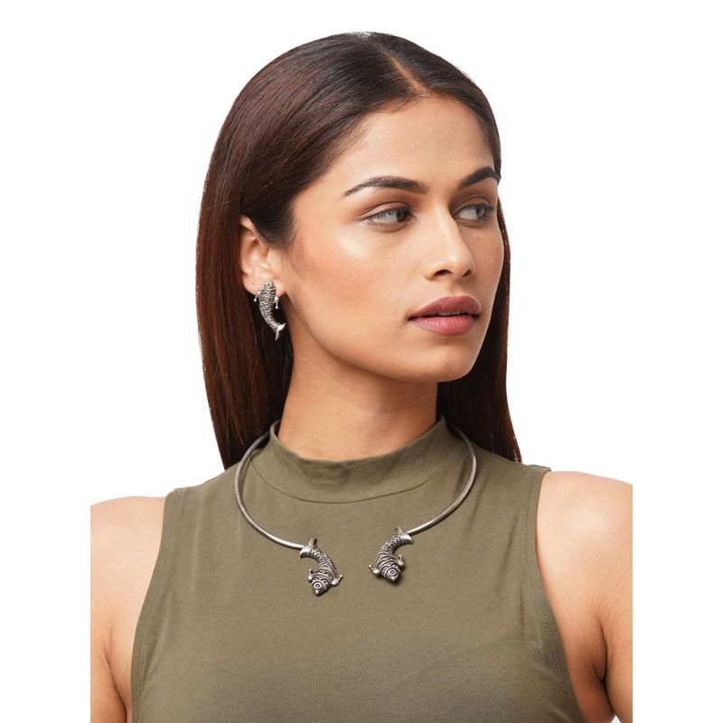 Buy BINNI Koi Hasuli Open Choker Necklace Set with Ornate Fish Pendants ...