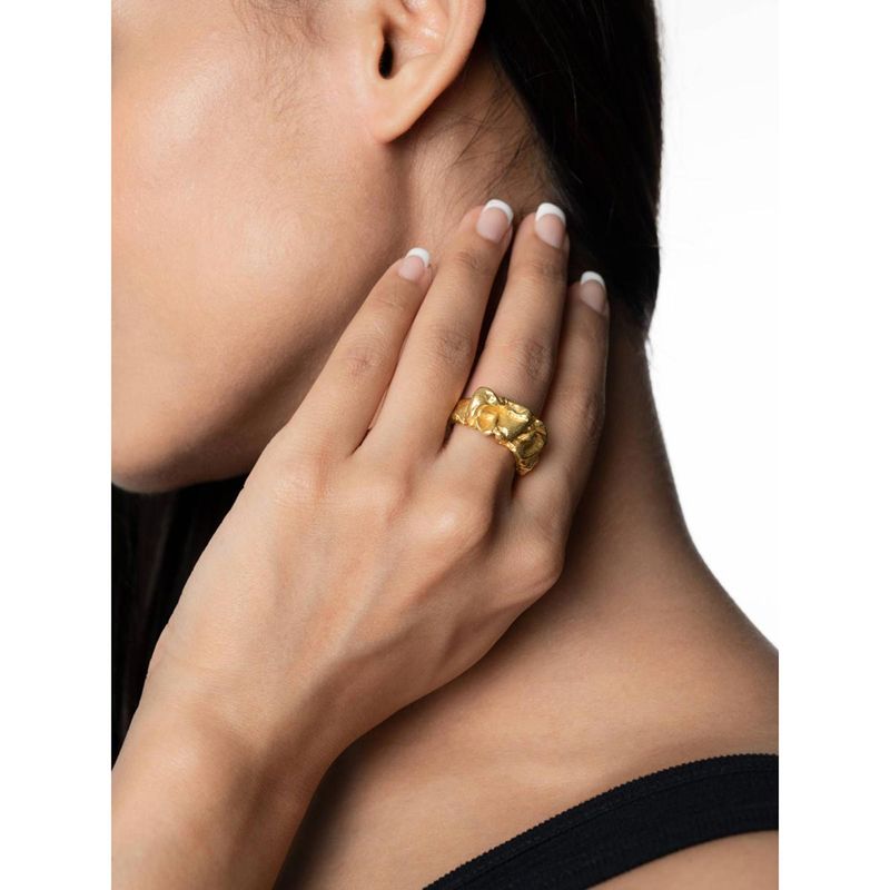 White Lies Classic Hammered Gold Ring: Buy White Lies Classic Hammered Gold Ring Online at Best ...