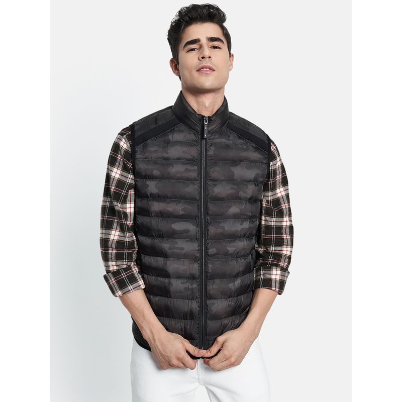 Buy METTLE Men Black Checked Puffer Jacket Online