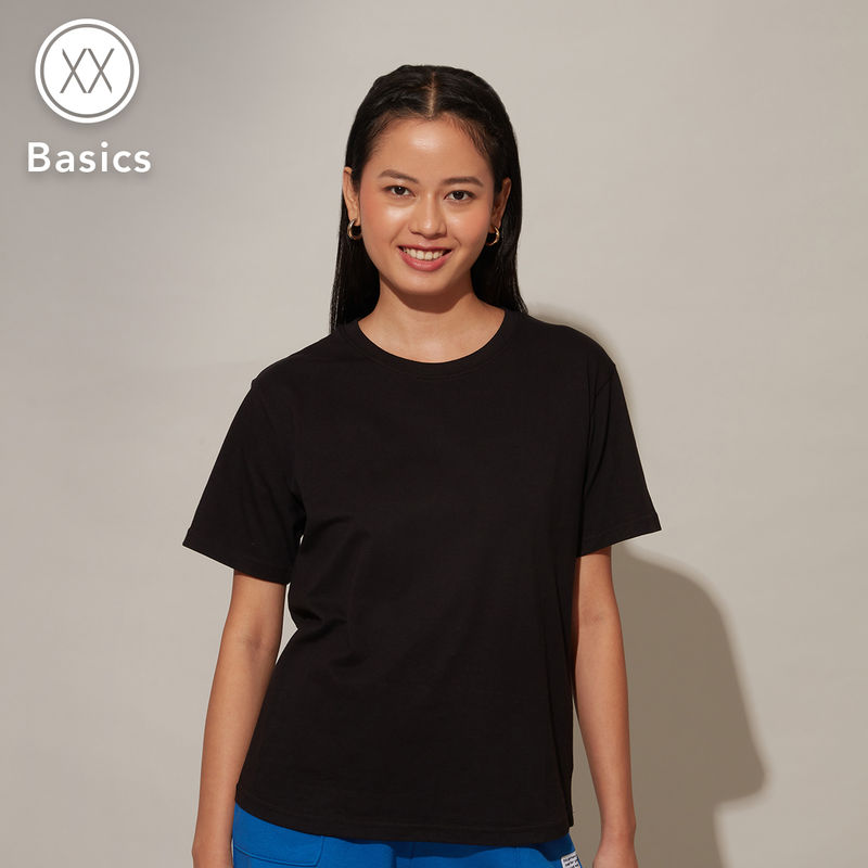 Buy Twenty Dresses by Nykaa Fashion Basics Black Solid Round Neck T-shirt Online