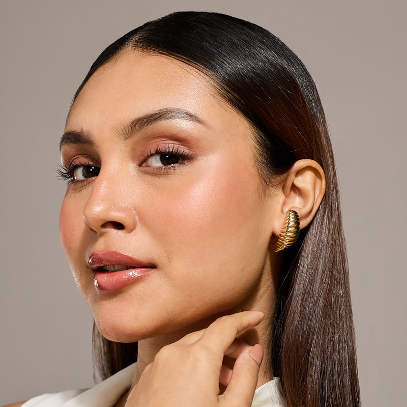 Buy Pipa Bella by Nykaa Fashion Gold Spiral Stud Earrings Online