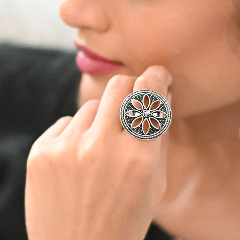 Buy Teejh Adya Silver Floral Ring Online