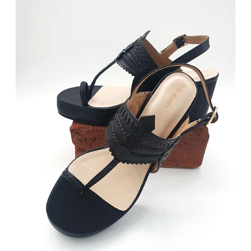 Buy Sole Weavers Be Gentle Kolhapuri Sandal Heels Black Online