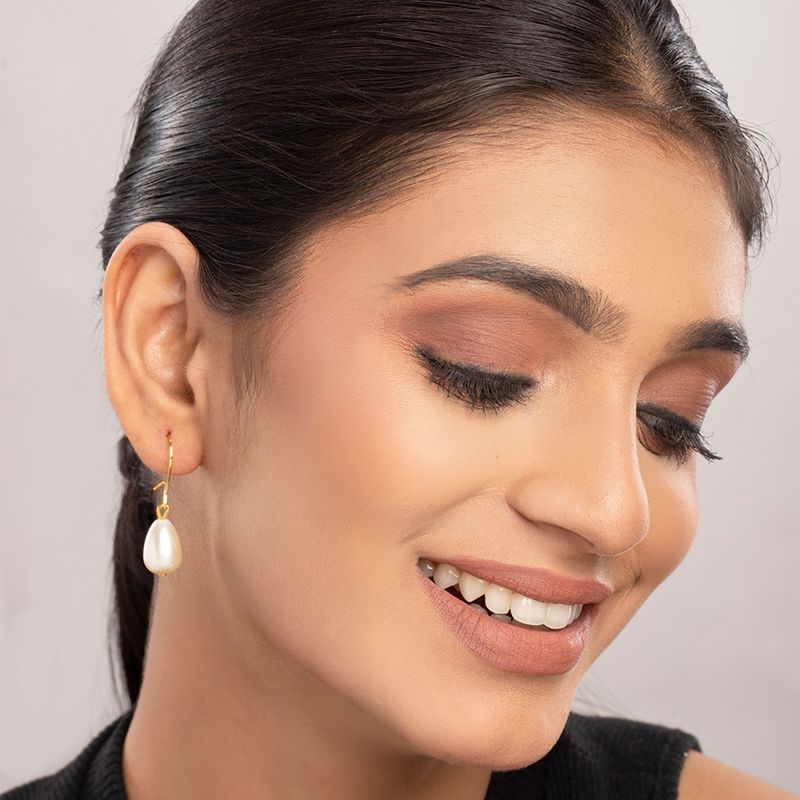 Buy PRITA Teardrop Pearl Earrings (M) Online