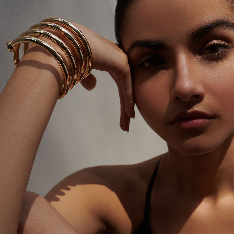 Buy Pipa Bella by Nykaa Fashion Rhea Kapoor x Pipa Bella Gold Plated Coil Cuff Bangle Online