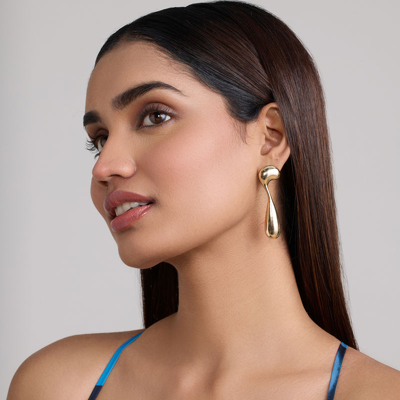 Buy Pipa Bella by Nykaa Fashion Gold Asymmetric Drop Earrings Online
