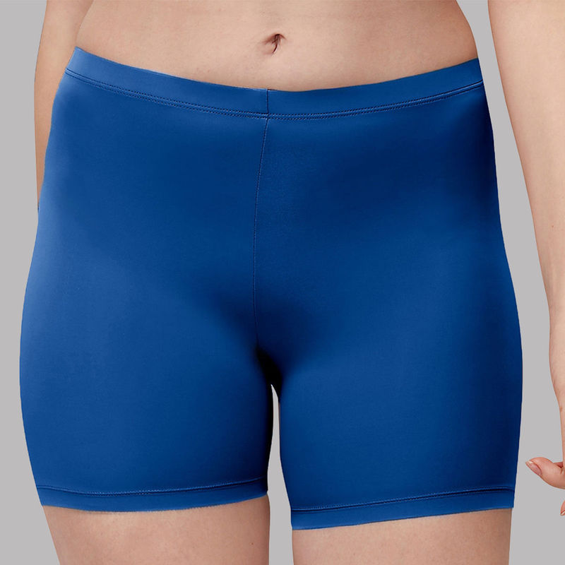 Buy SOIE Womens Mid Rise Soft Polyamide Spandex Mid Thigh Length ...