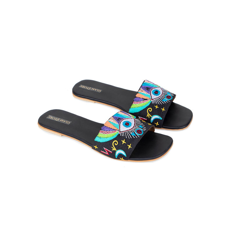 Buy GLAM STORY Daisy Handcrafted Thread Work Black Eye Smart Casual ...