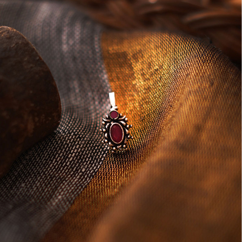 Teejh Parthavi Red Stone Nose Pin: Buy Teejh Parthavi Red Stone Nose ...