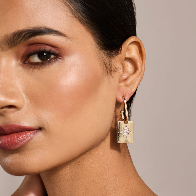 Buy Pipa Bella by Nykaa Fashion Gold Rectangular Embellished Sun Motif ...
