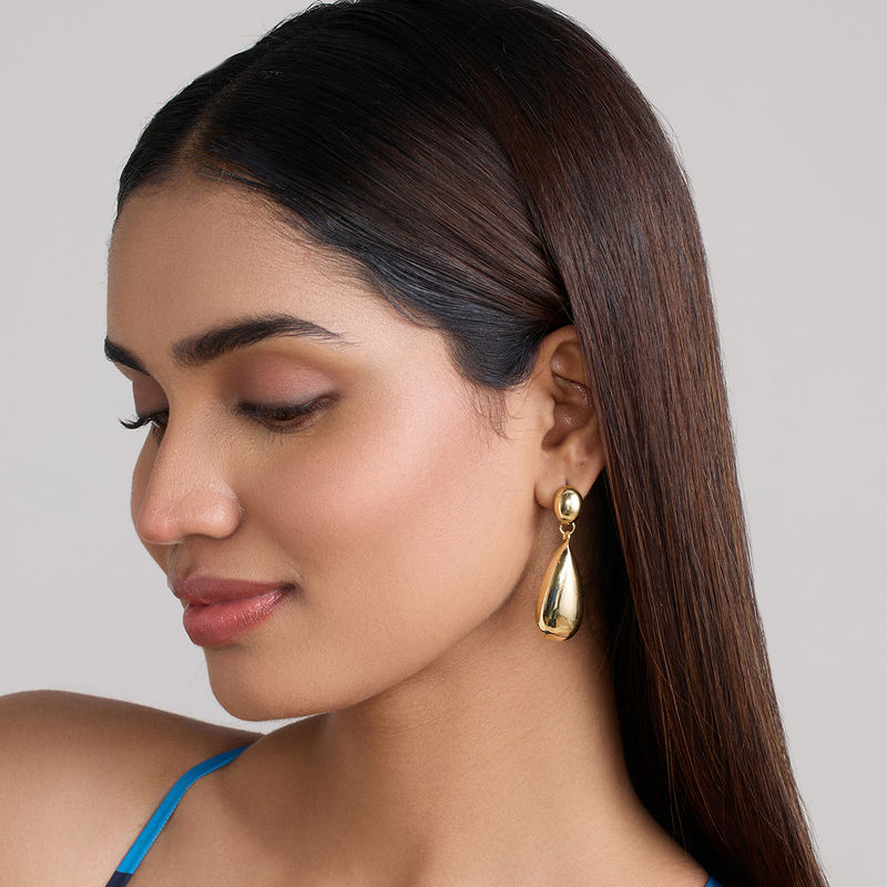 Buy Pipa Bella by Nykaa Fashion Gold Solid Drop Earrings Online