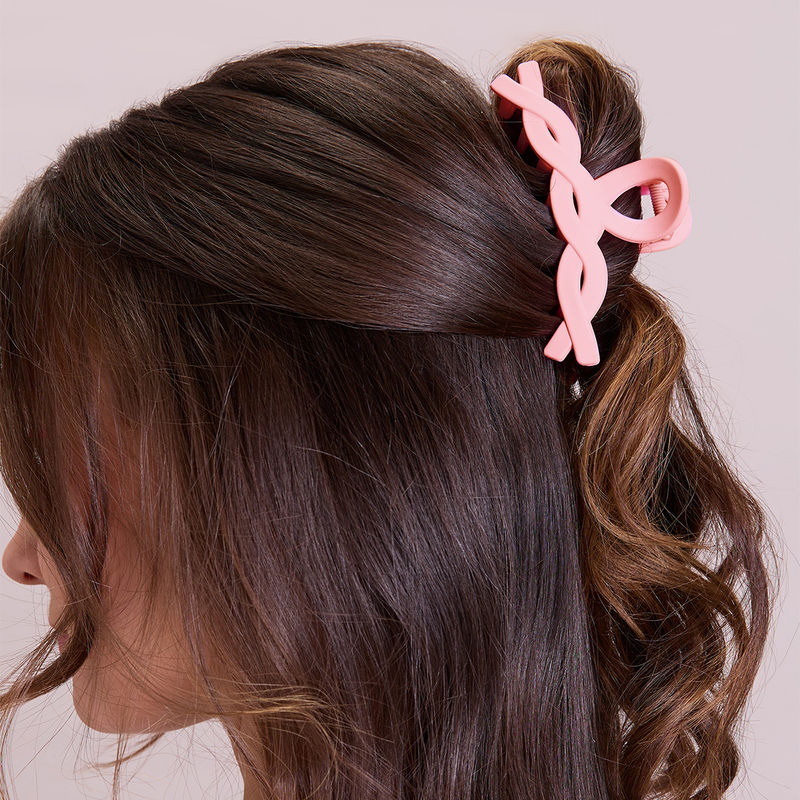 Buy MIXT by Nykaa Fashion Pink Solid Intertwined Oversized Hair Claw ...