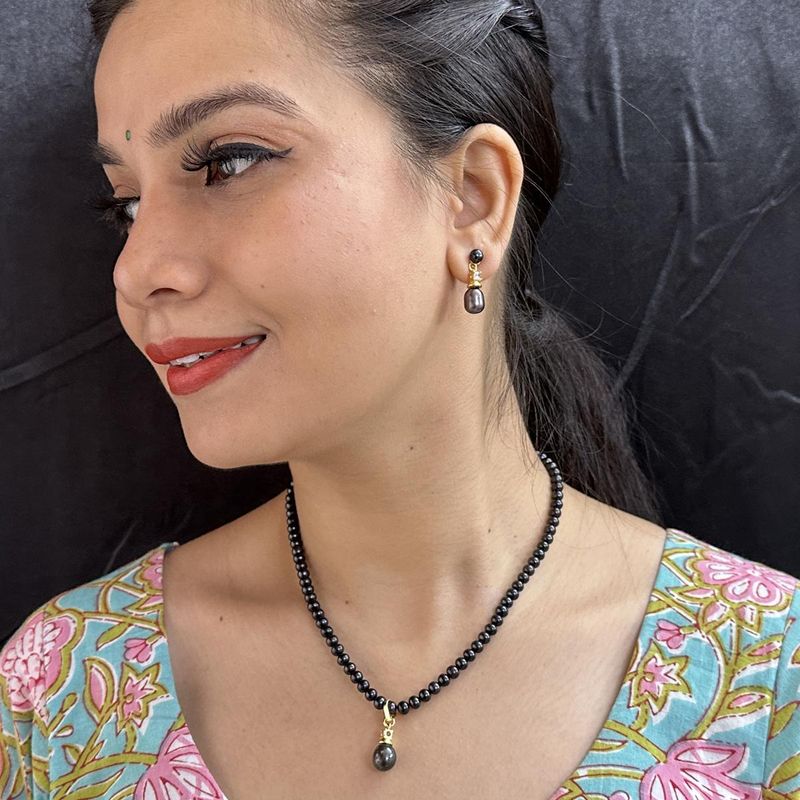 Buy Sri Jagdamba Pearls Timeless Pearl Necklace Set Online