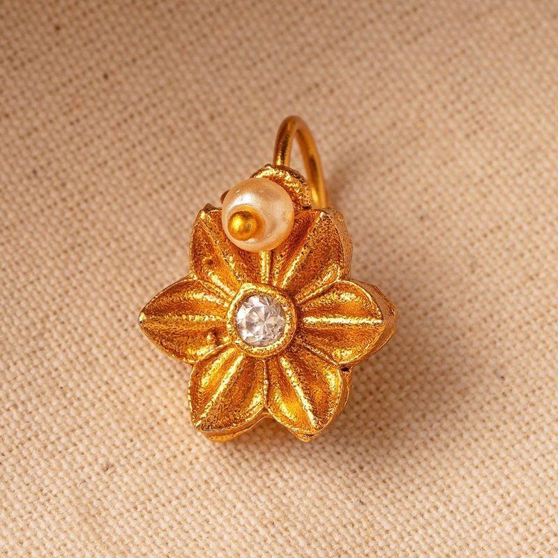 Buy Azai by Nykaa Fashion Festive Gold Flower Nose Ring Online