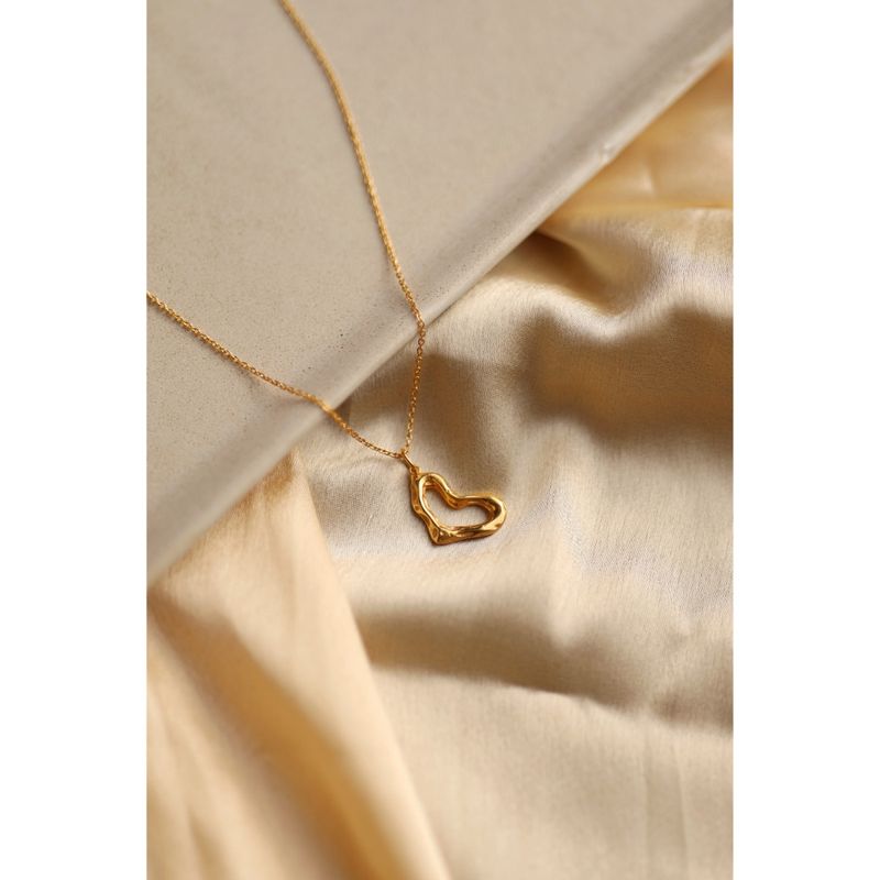 Buy Perfectly Average Heart Charm Necklace | 18K Gold Plated Jewellery ...
