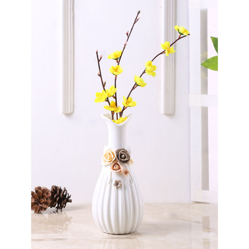 Buy Tayhaa Floral Delight Fine Ceramic Handcrafted Vase Online